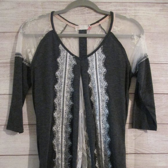 Grayson | Tops | Grayson Womans Small Gray White High Low Shirt | Poshmark